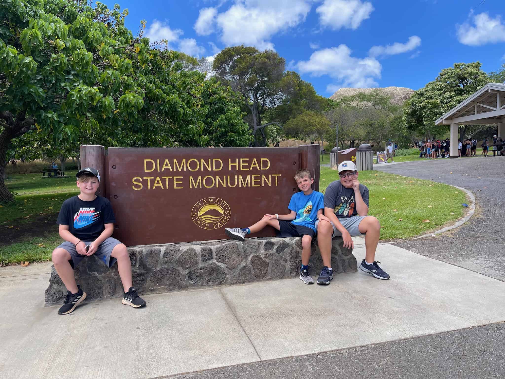 Hiking Diamond Head Crater in Hawaii with Kids – Vacation Pointers